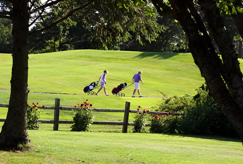 Fall Midweek Special | Cape Cod Golf Vacation, West Yarmouth, MA
